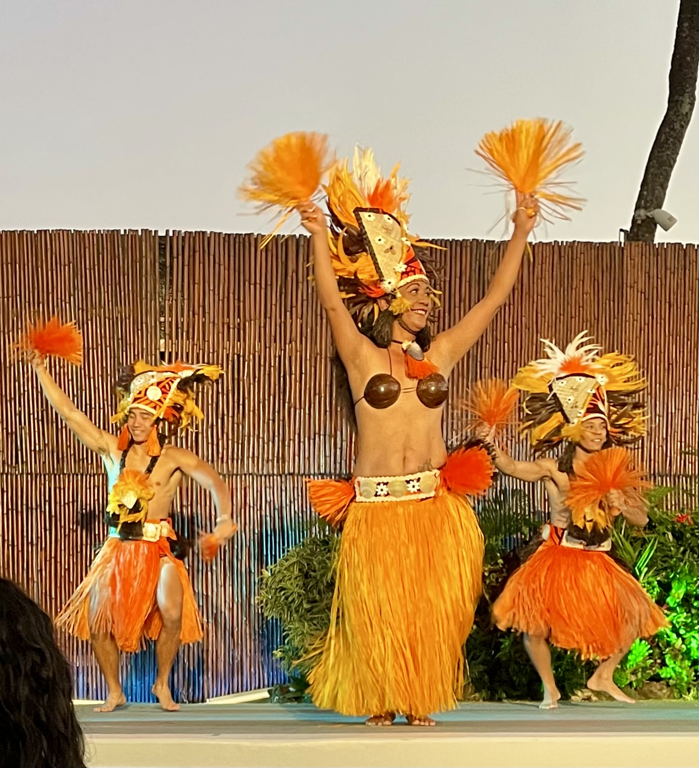 Photo of the Day: Tahitian Dancers | News, Sports, Jobs - Maui News